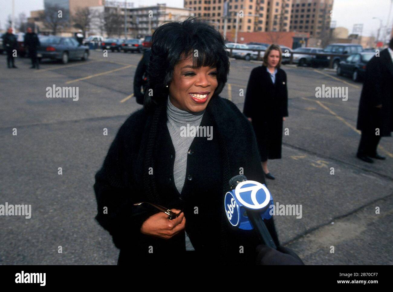 Amarillo, Texas USA, 1998: Oprah Winfrey walks to courtroom during ...