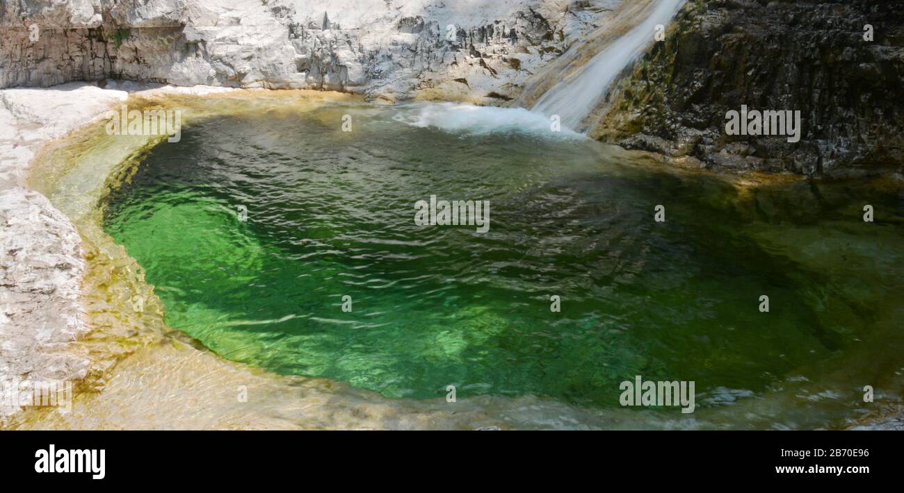 lake of clear and pure water on the mountains Stock Photo - Alamy