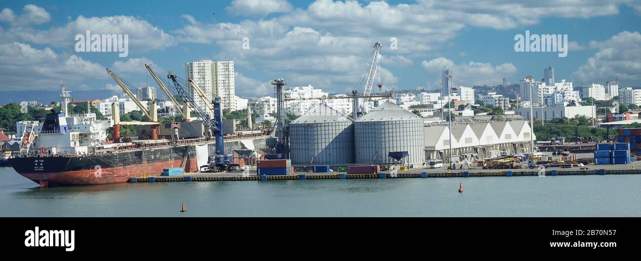 Panorama of Panama Canal and Panama City in Panama Stock Photo - Alamy