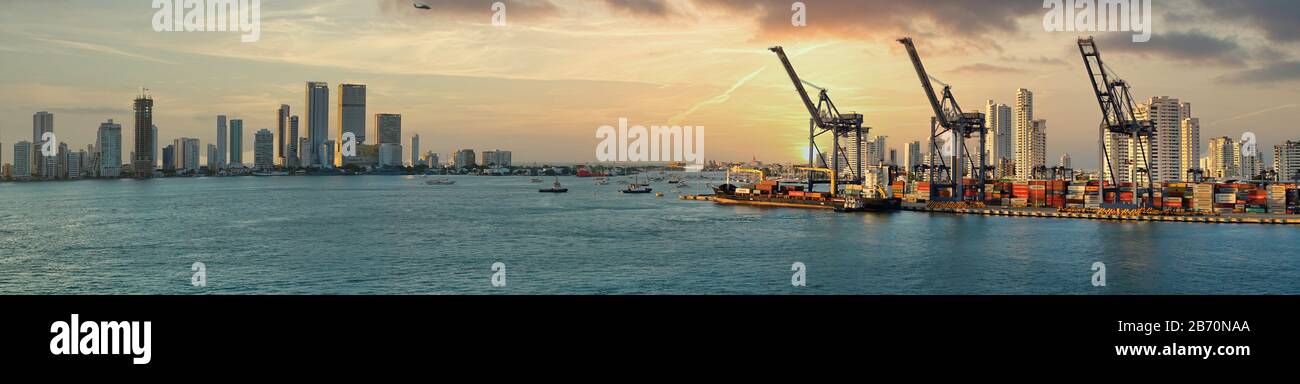 Panorama of Panama Canal and Panama City in Panama Stock Photo - Alamy