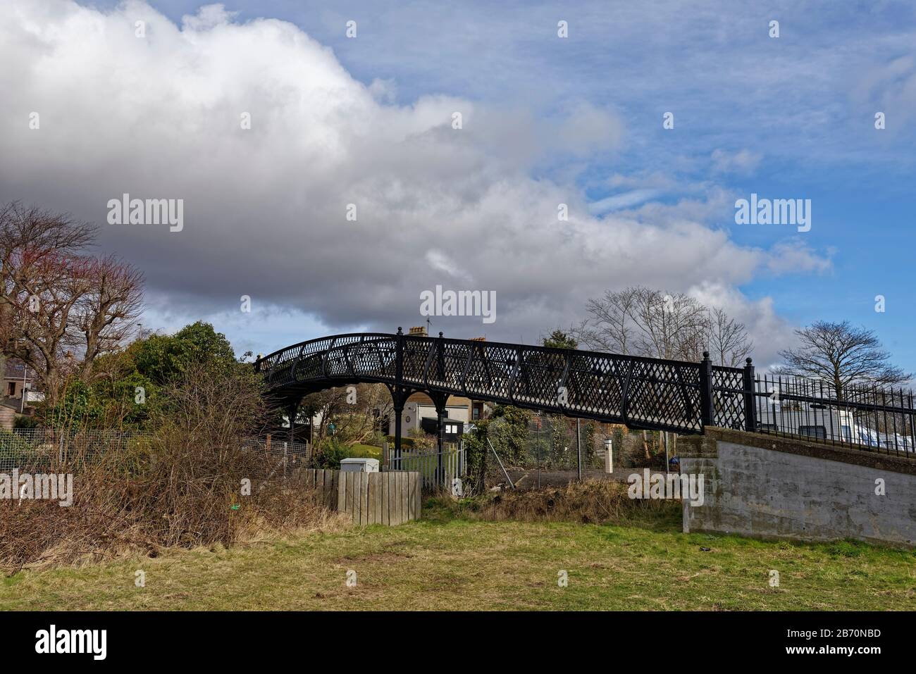 Traditional Fencing High Resolution Stock Photography and Images - Alamy