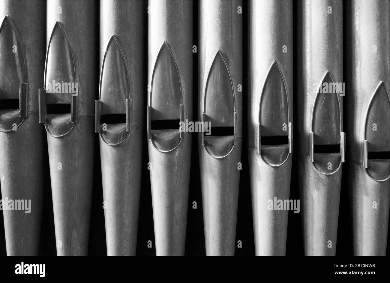 Pipe organ keyboard hi-res stock photography and images - Alamy