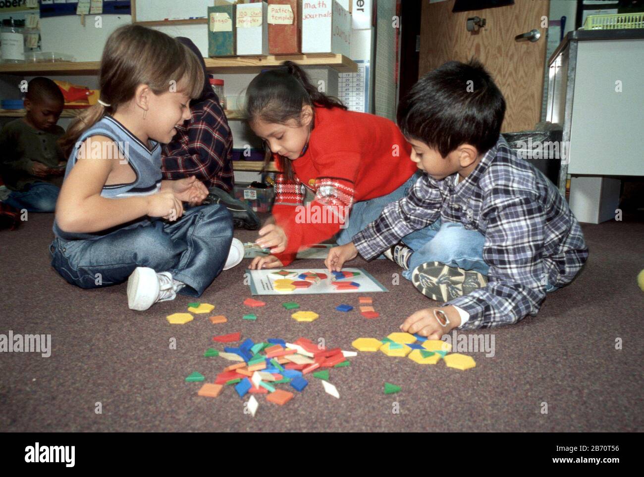 Children using manipulatives hi-res stock photography and images - Alamy