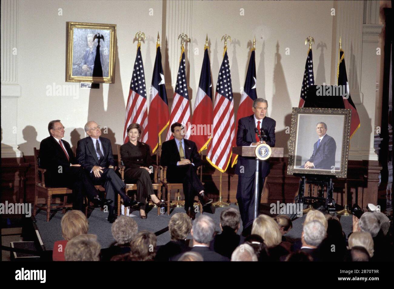 Austin, Texas USA, January 2002: Pres. George W. Bush speaks to invited ...