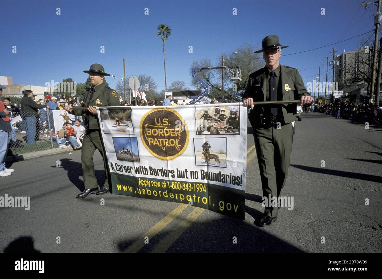 Men wearing border patrol uniforms hi-res stock photography and images ...