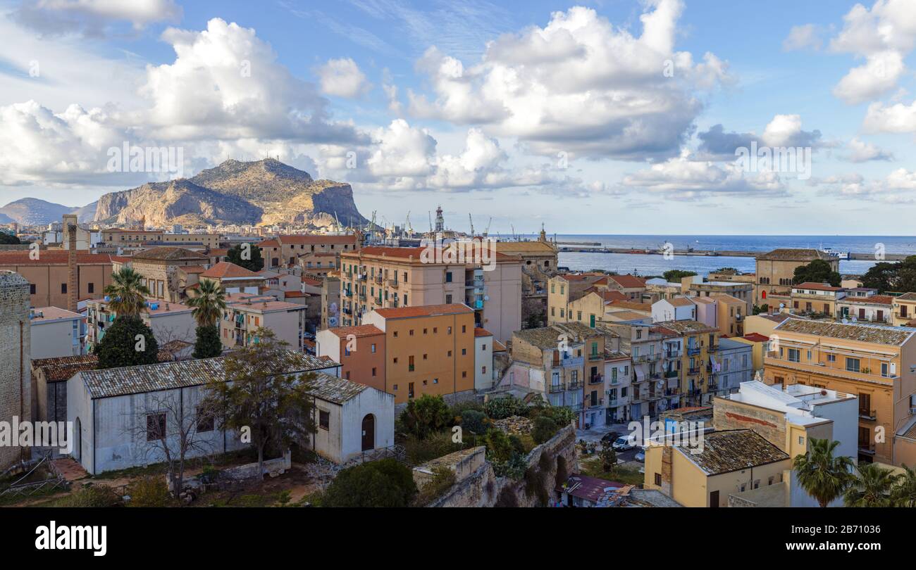 Port of Palermo, Sicily, with local architecture Stock Photo - Alamy