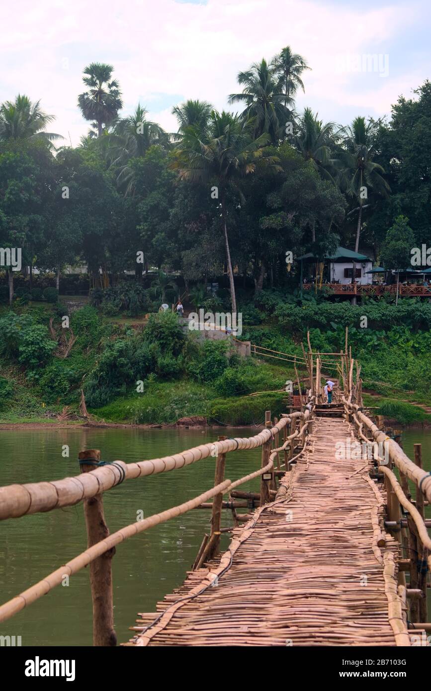 Bamboo bridge mekong hi-res stock photography and images - Alamy