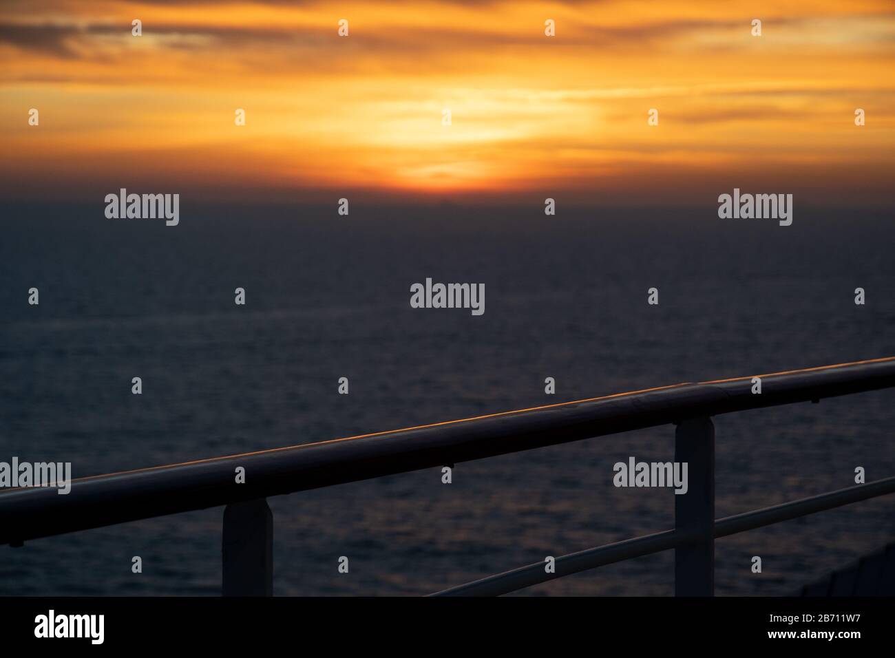 Wave railing hi-res stock photography and images - Alamy
