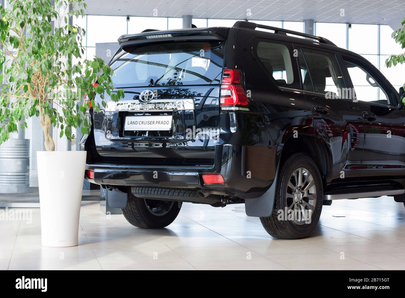 Toyota land cruiser prado hi-res stock photography and images - Alamy