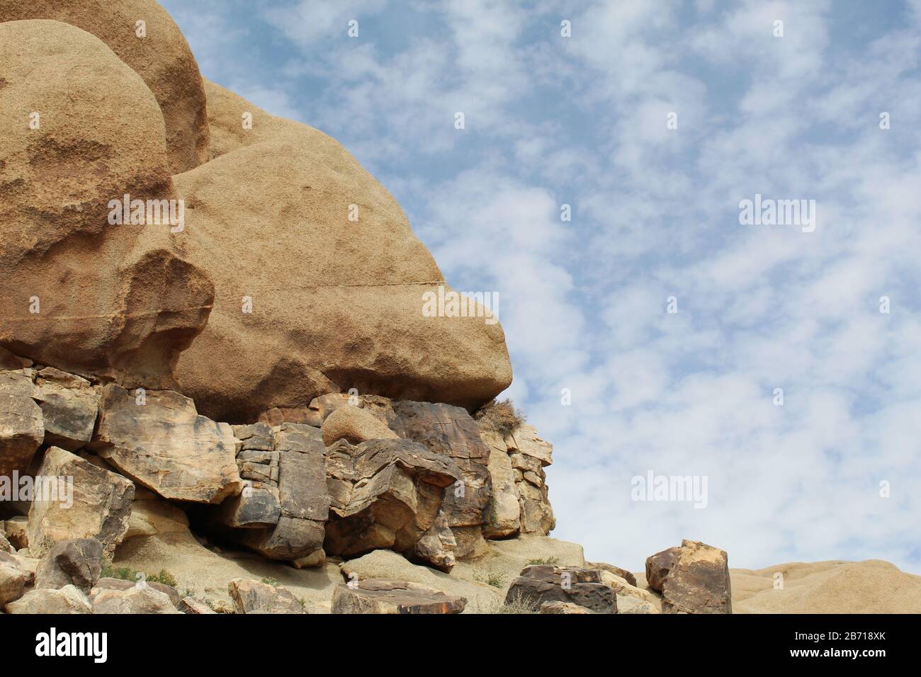 Molten rocks hi-res stock photography and images - Alamy