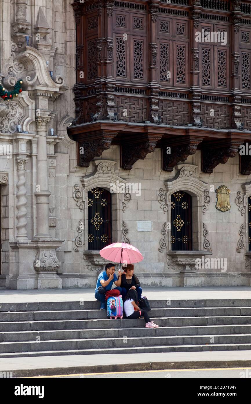 Barrios de lima hi-res stock photography and images - Alamy