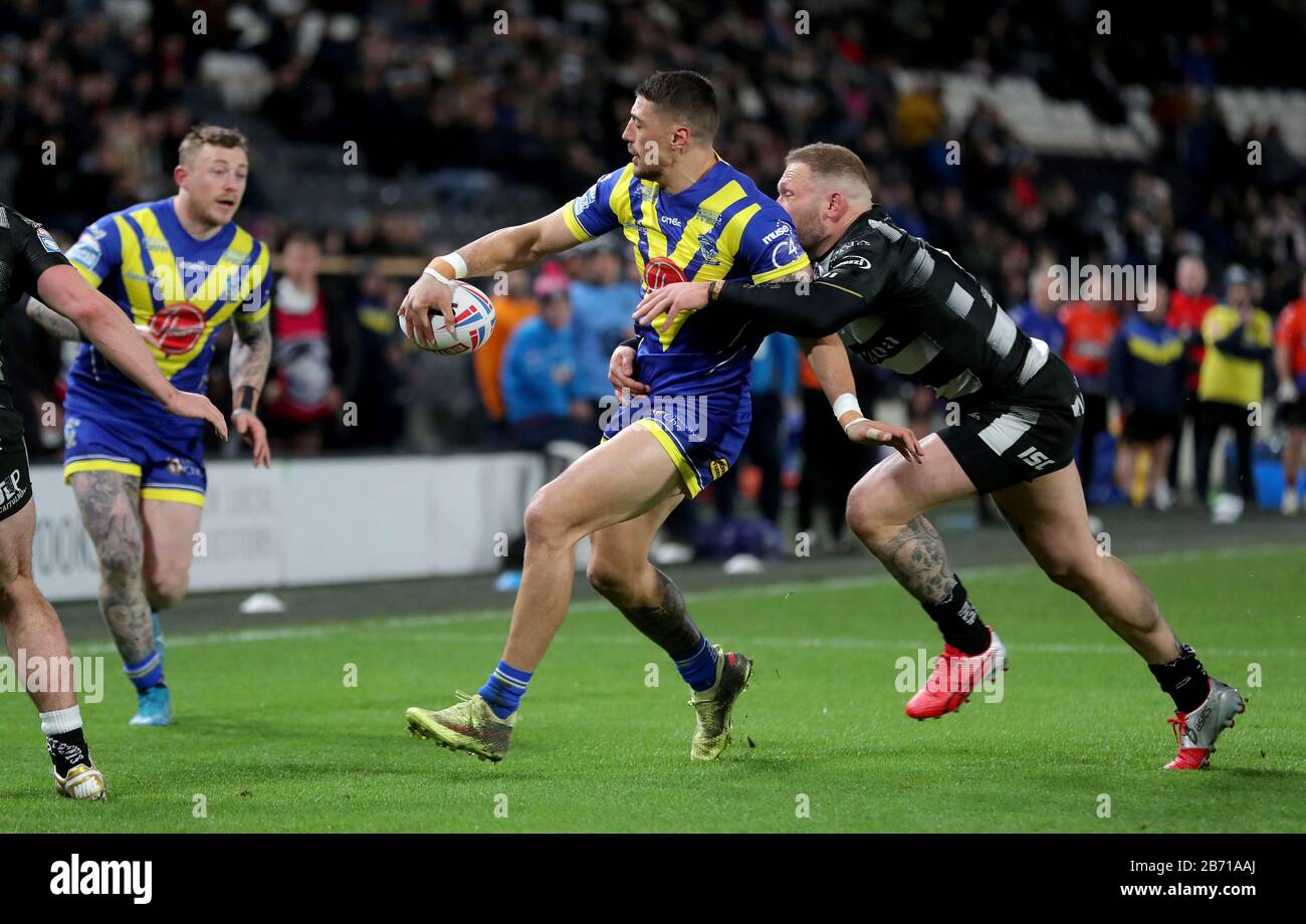 Warrington's Anthony Gelling in action during the Betfred Super League ...