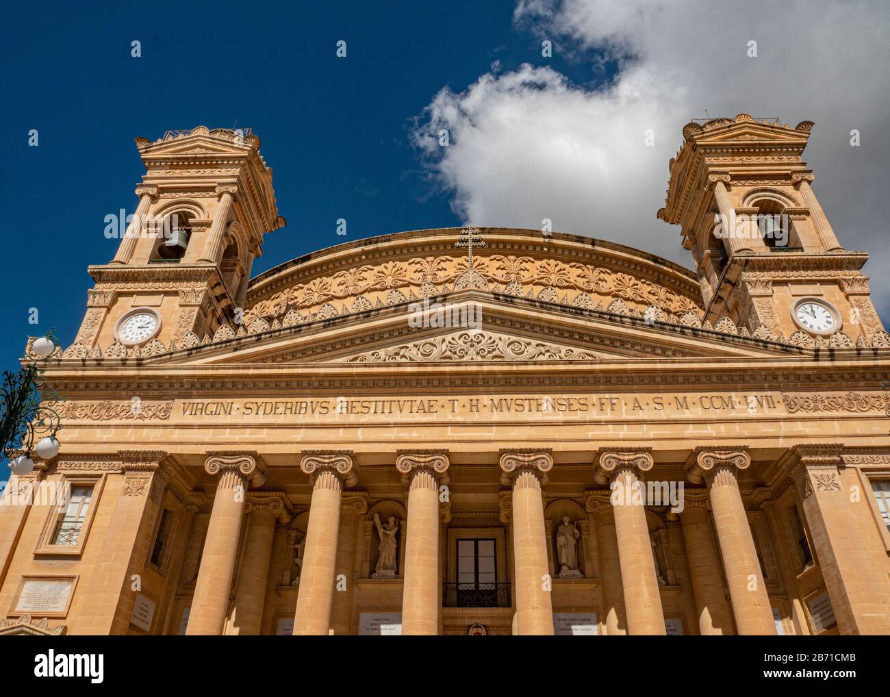 Mosta dome rotunda santa marija hi-res stock photography and images - Alamy