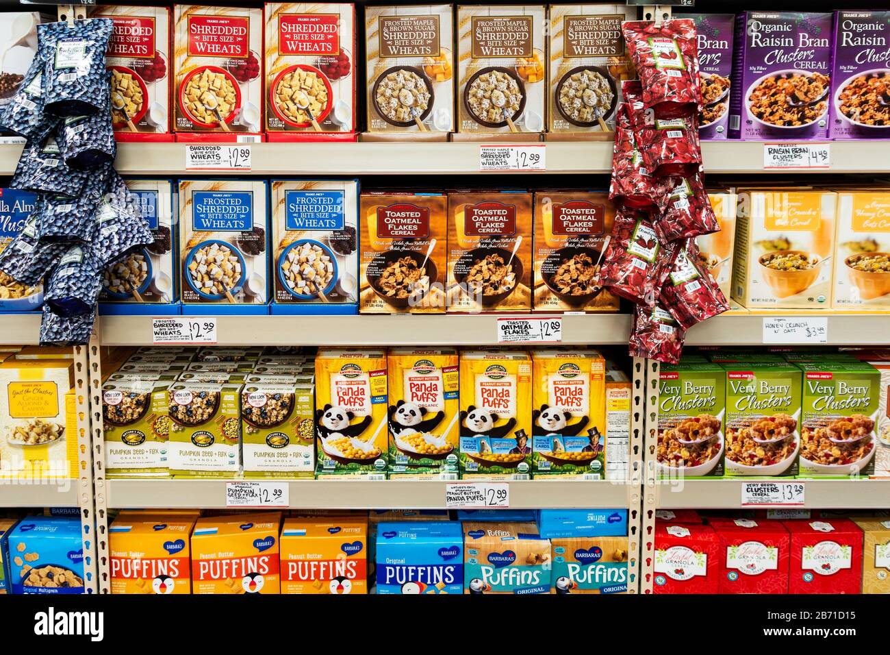 Cereal boxes supermarket hi-res stock photography and images - Alamy