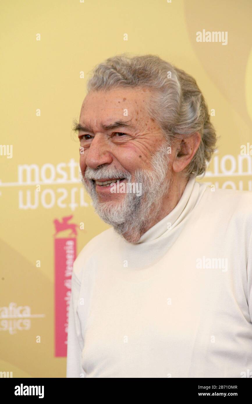 Portrait of alain robbe grillet hi-res stock photography and images - Alamy