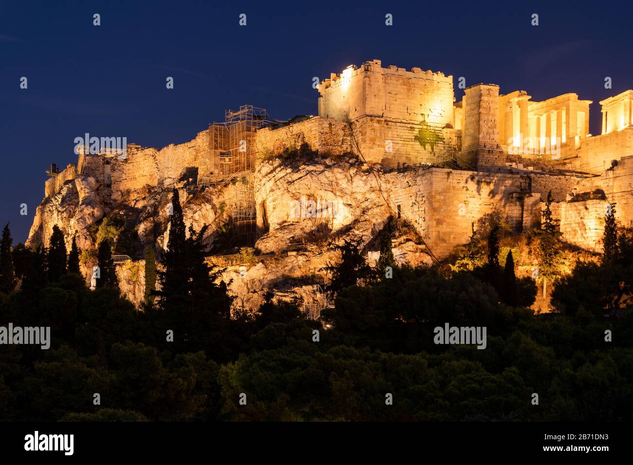 Athens at night hi-res stock photography and images - Alamy