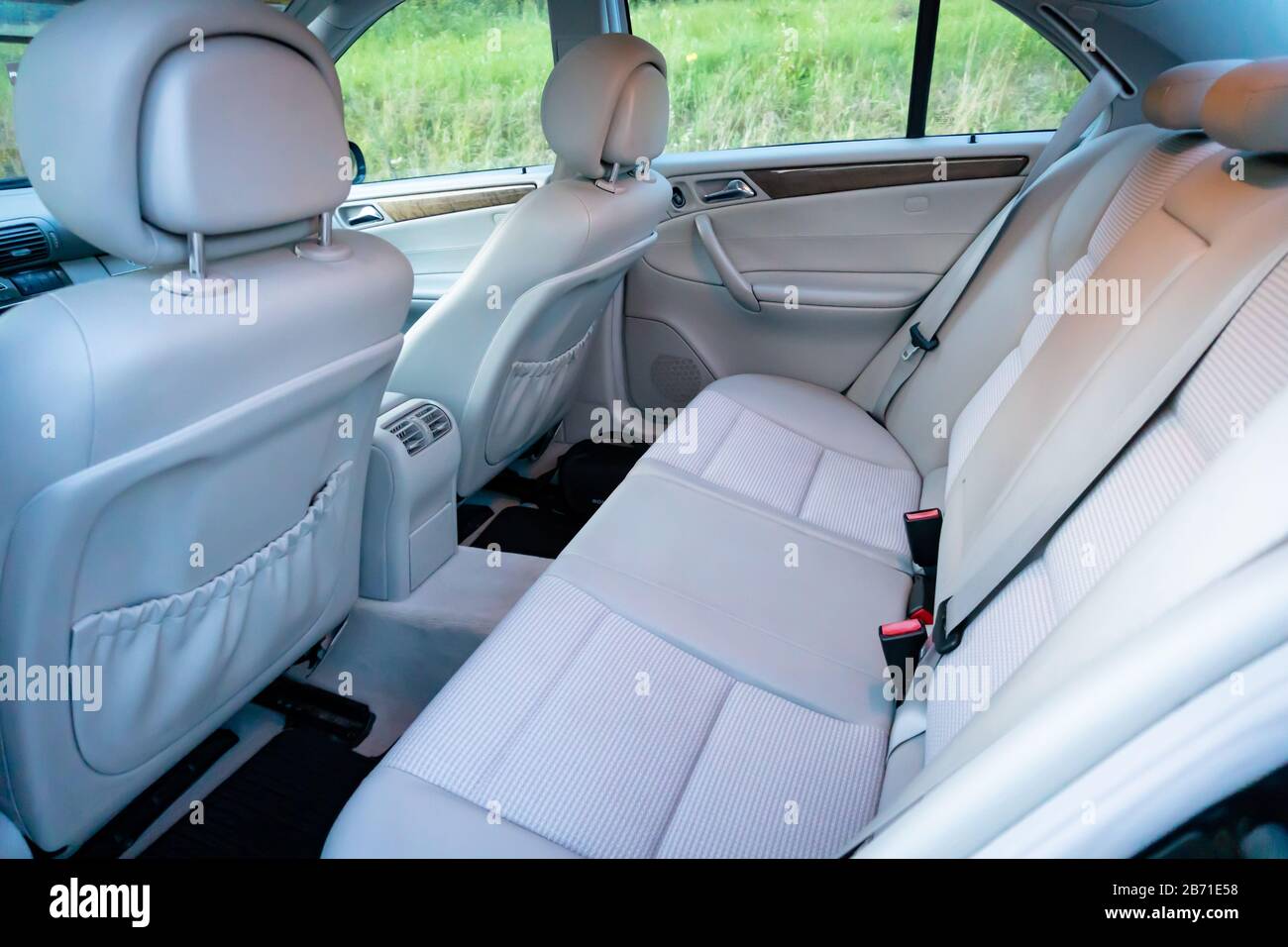W203 mercedes hi-res stock photography and images - Alamy