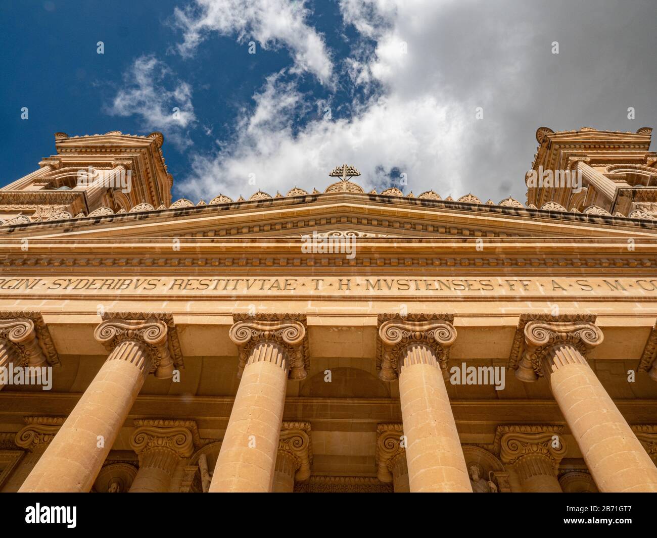 Mosta dome rotunda santa marija hi-res stock photography and images - Alamy