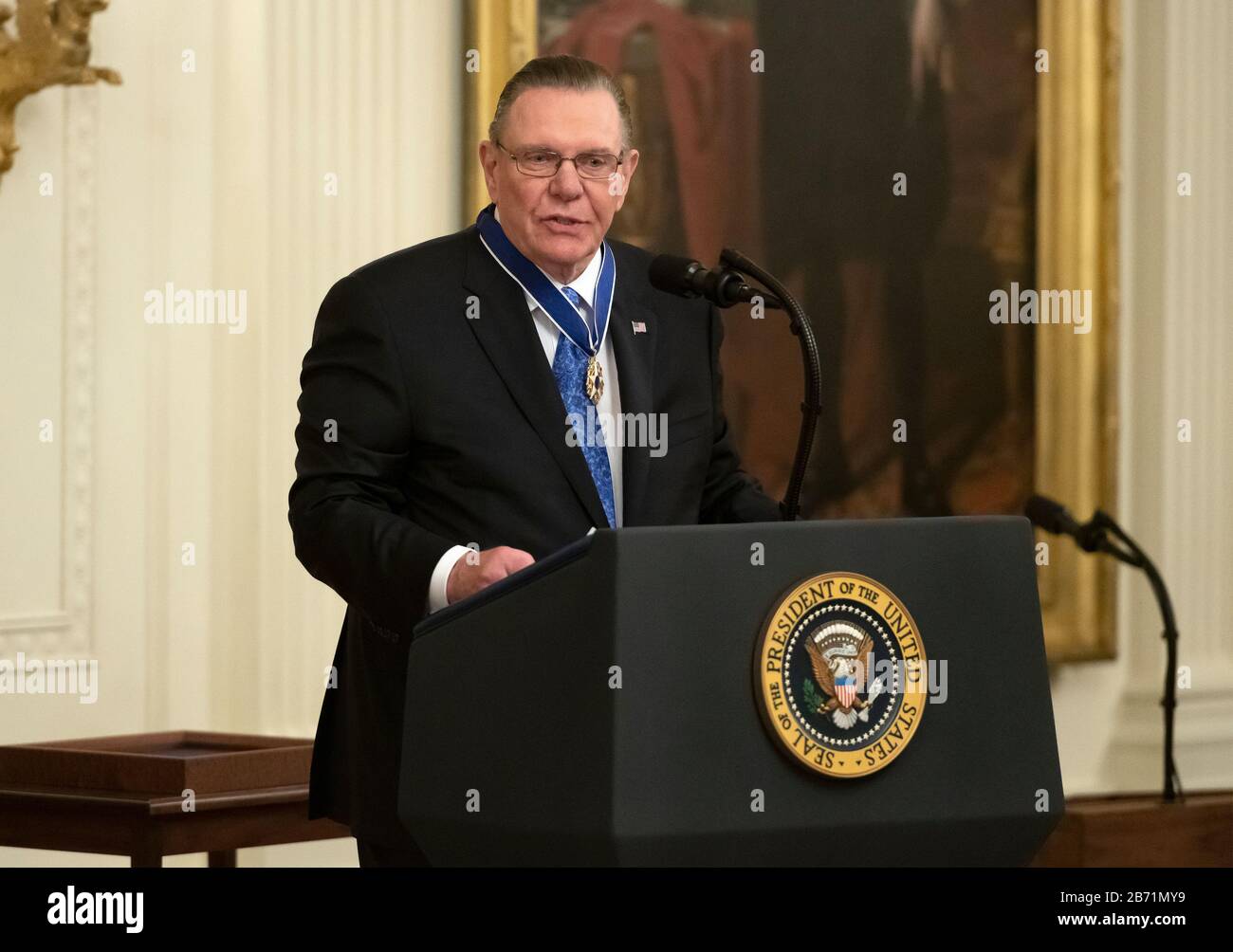 Army general keane hi-res stock photography and images - Alamy