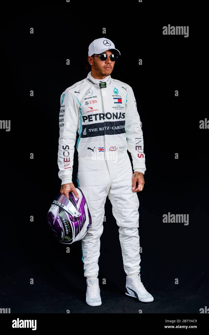 Lewis hamilton black race suit hi-res stock photography and images - Alamy