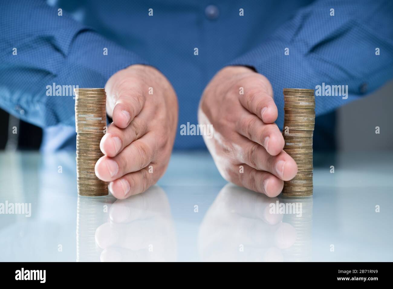 Hand stack hi-res stock photography and images - Alamy