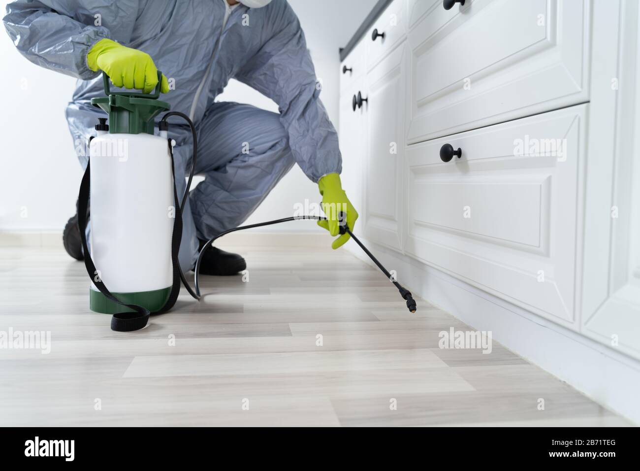 Exterminator hi-res stock photography and images - Alamy