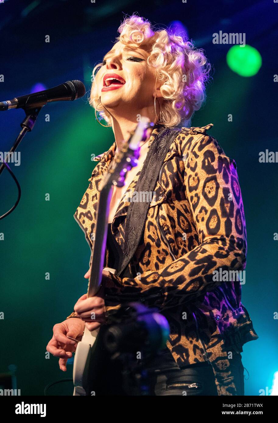 Samantha fish singer hi-res stock photography and images - Alamy