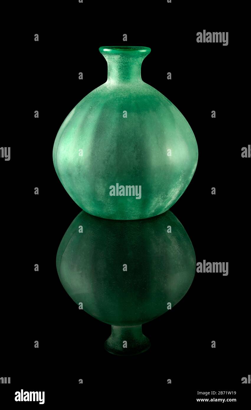 Frosted green glass vase hi-res stock photography and images - Alamy