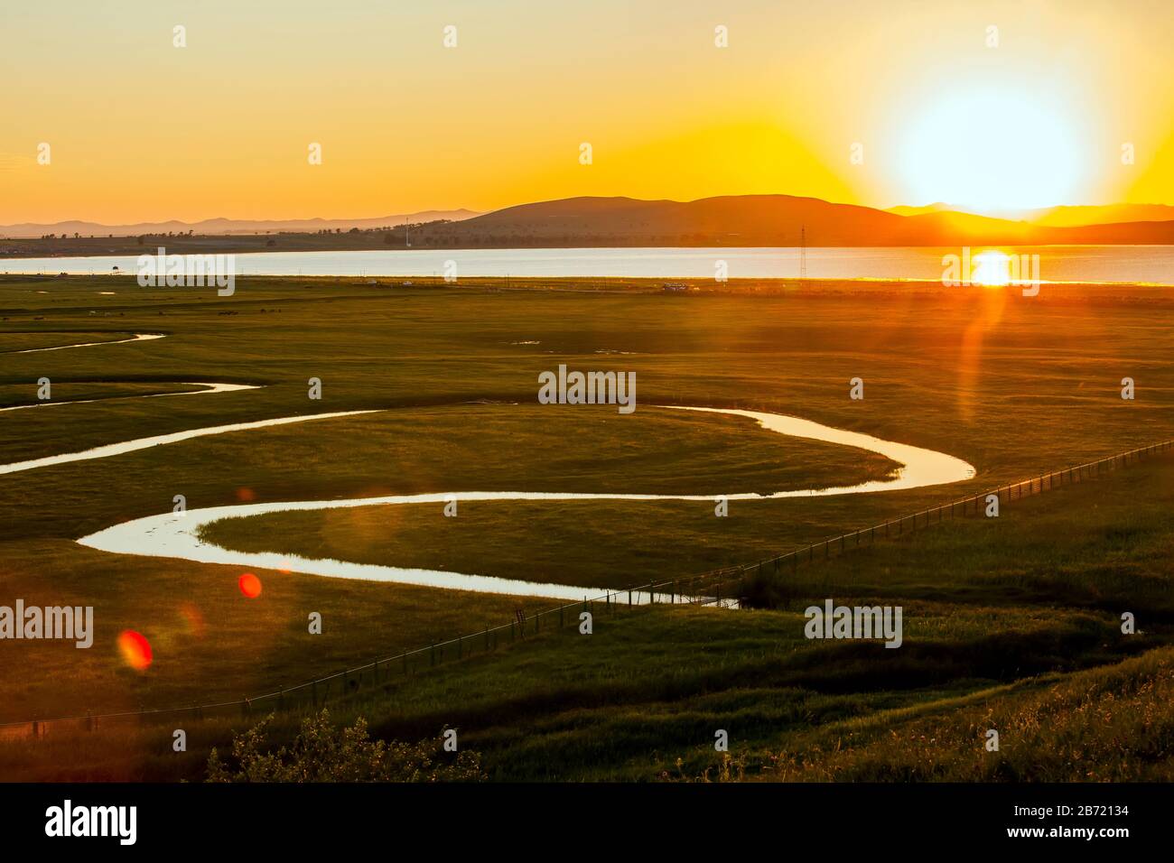 River bends green wilderness hi-res stock photography and images - Alamy