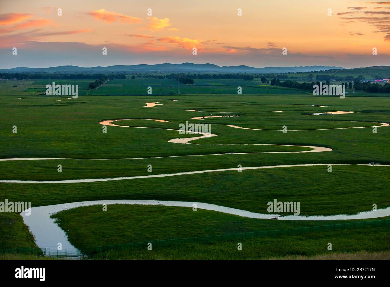 River bends green wilderness hi-res stock photography and images - Alamy