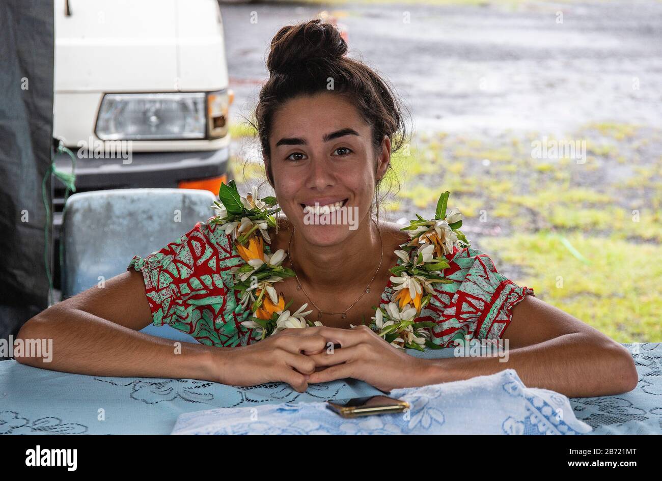 Cook islands girl hi-res stock photography and images - Alamy