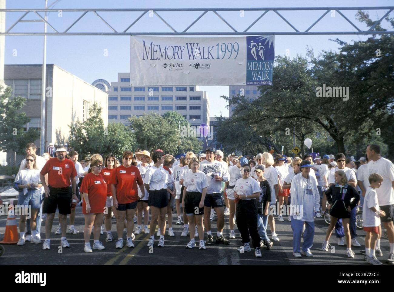 Austin, Texas USA, 1999: Participants in Alzheimer's Memory Walk ...