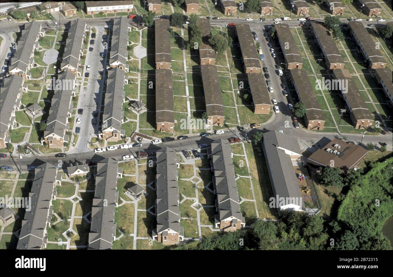 Houston, Texas USA, 2001: Rows of apartment buildings near highway ...