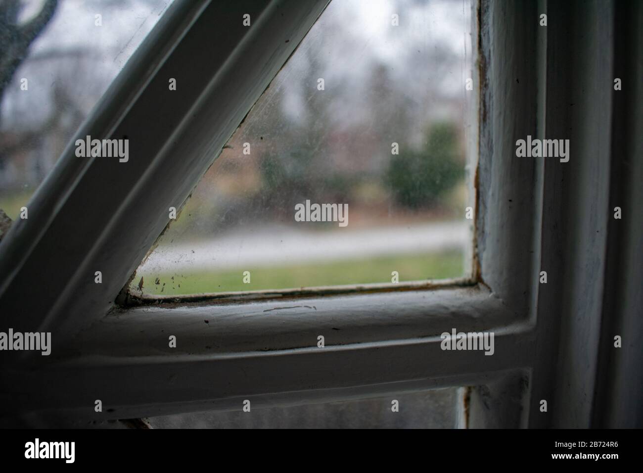 An Old White Wooden Window Looking Outside Stock Photo - Alamy