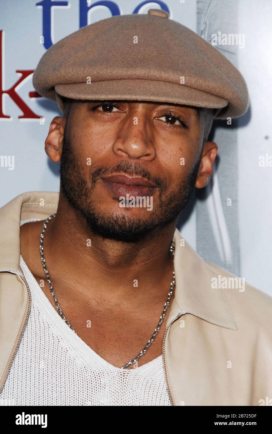 James lesure hi-res stock photography and images - Alamy