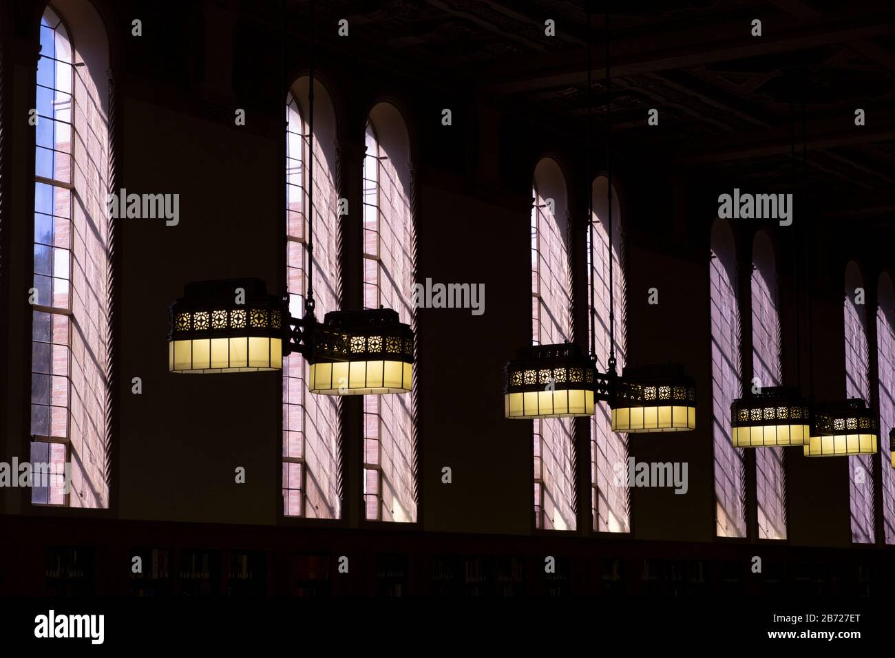 Doheny Library, University of Southern California campus, Los Angeles ...