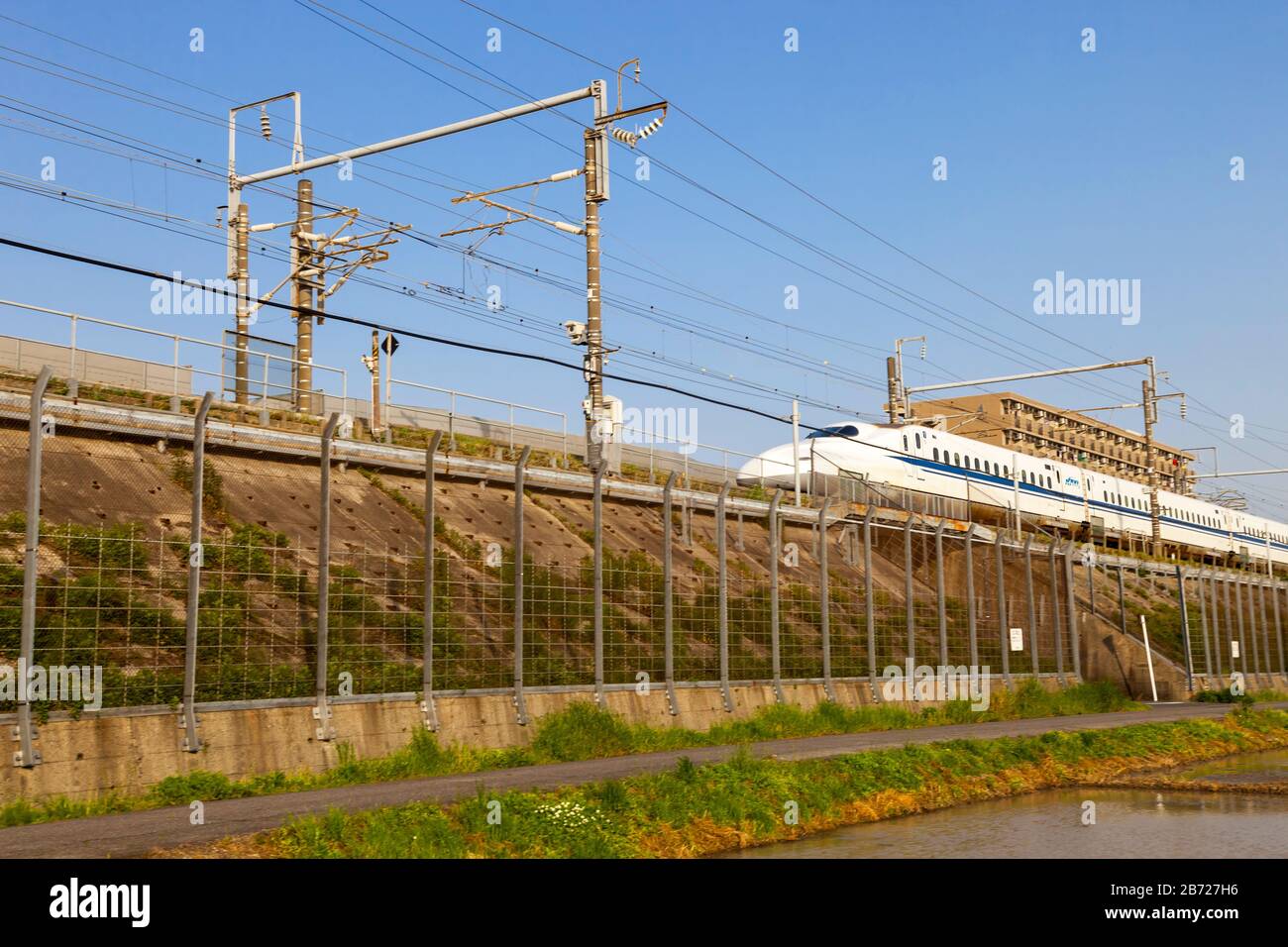 Japan bullet train engine hi-res stock photography and images - Alamy