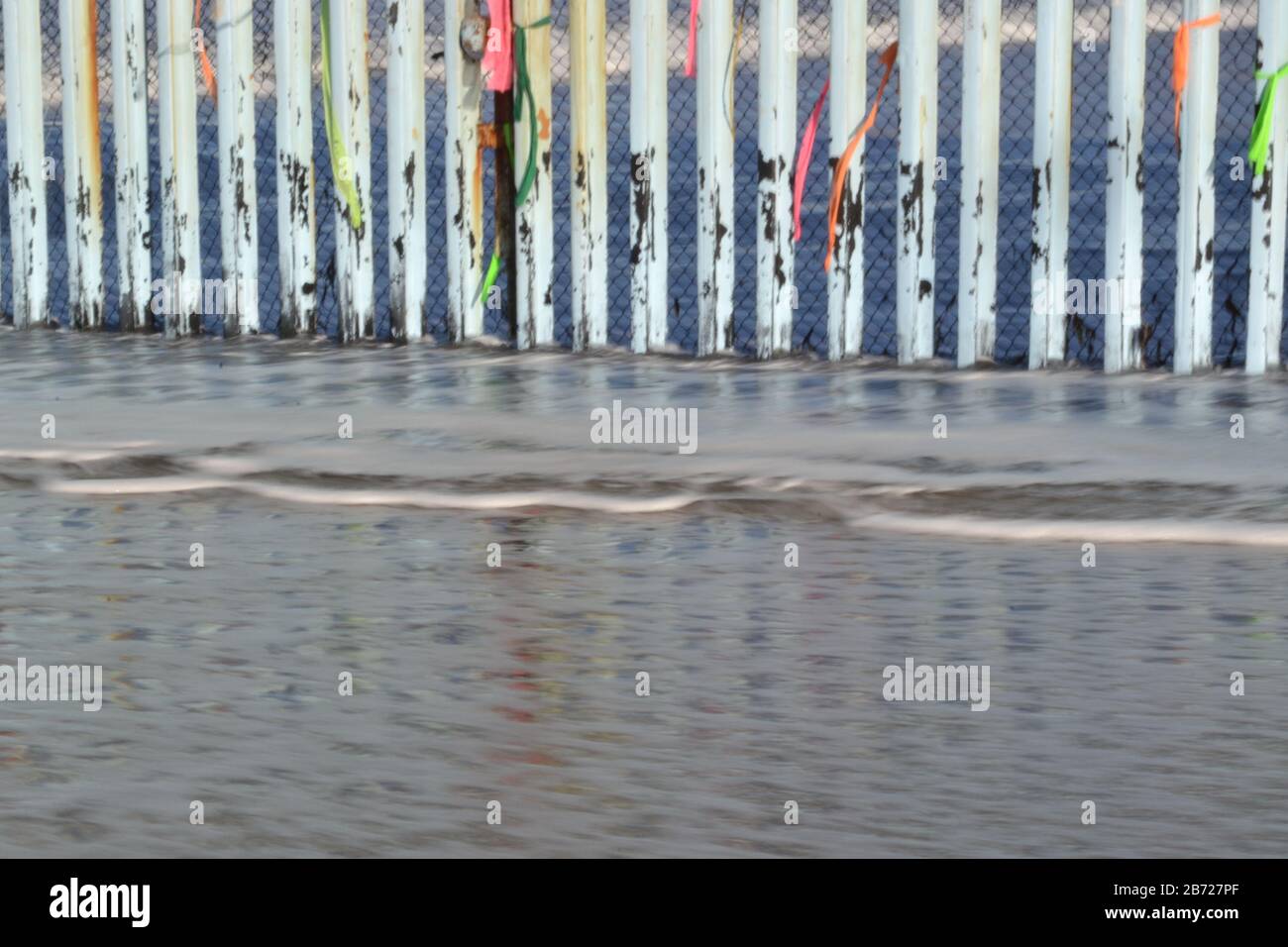 Mexican border wall beach hi-res stock photography and images - Alamy
