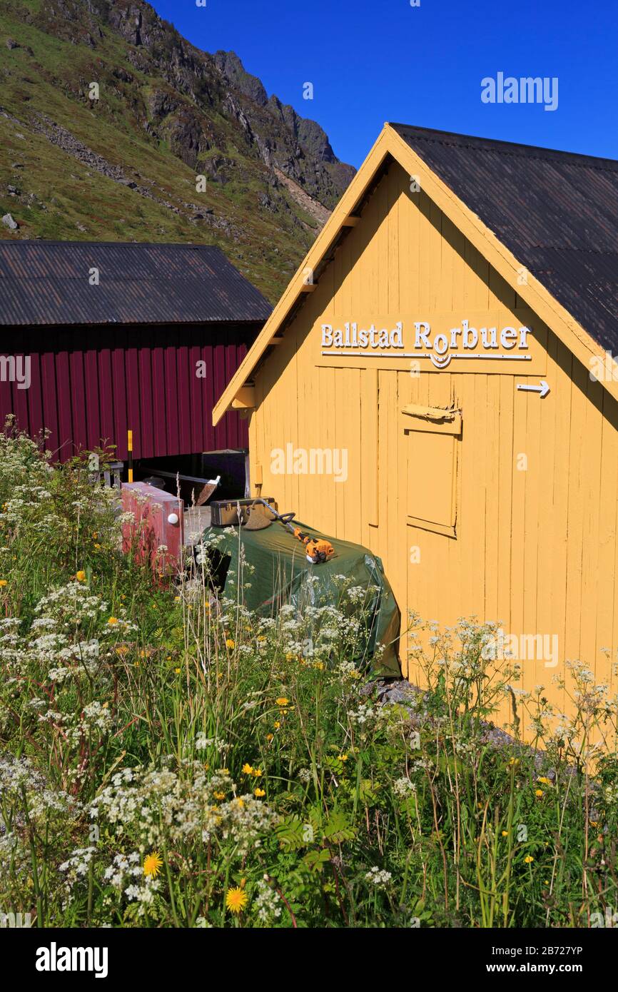 Fishing hut (Rorbuer), Ballstad Fishing Village, Lofoten Islands ...