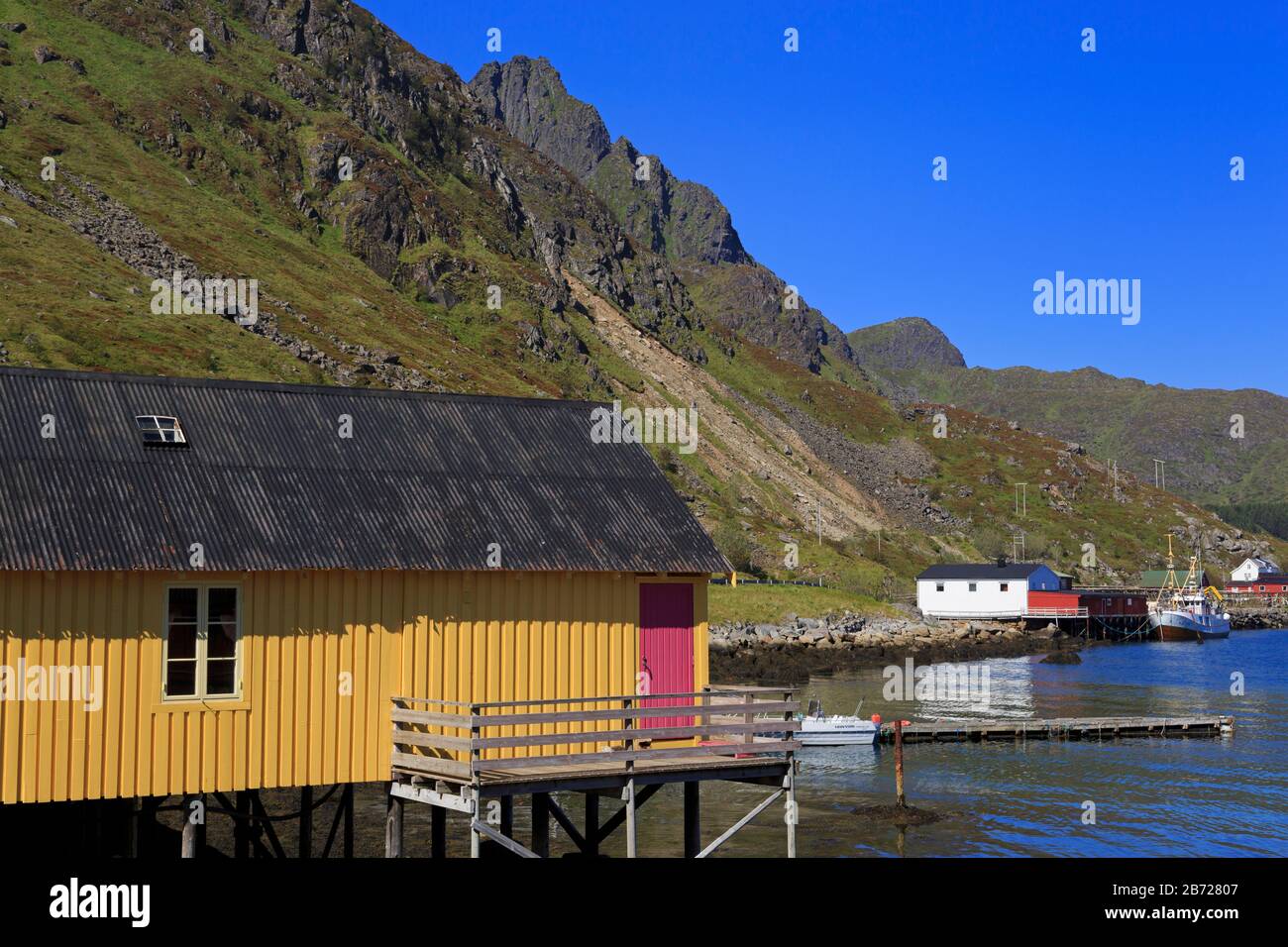 Fishing hut (Rorbuer), Ballstad Fishing Village, Lofoten Islands ...