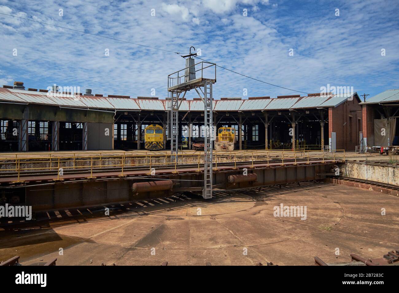 A look at the turning bridge and a couple locomotives at the Roundhouse ...