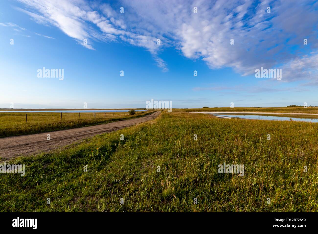Wide open prairies near Saskatoon Saskatchewan Canada Stock Photo - Alamy