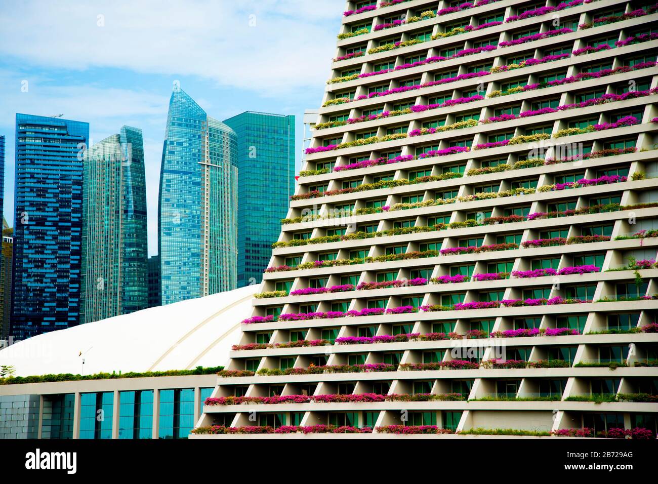 Hotel building balconies green hi-res stock photography and images - Alamy