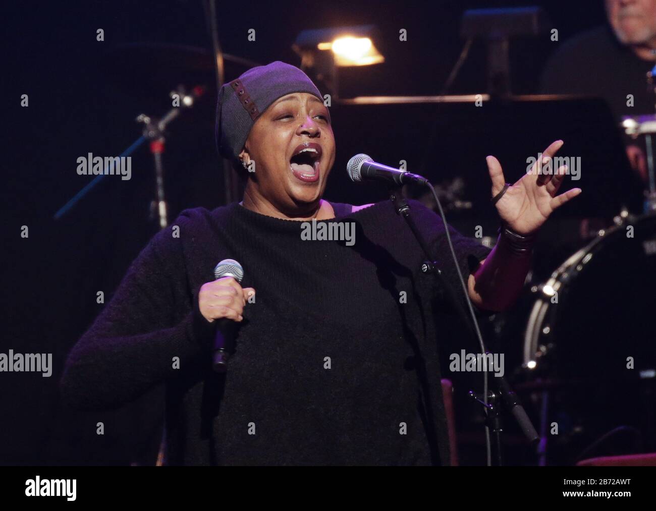 Lisa fischer hi-res stock photography and images - Alamy