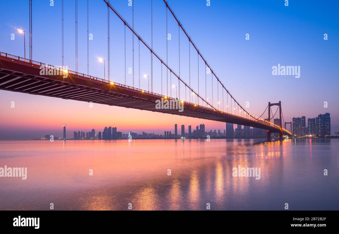 China bridge famous hi-res stock photography and images - Alamy