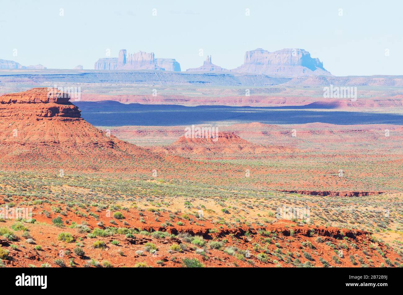 Arizona red rock sandstone monolith formation hi-res stock photography ...