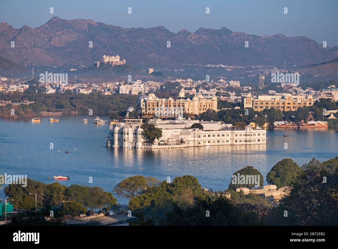 Lake Palace Udaipur Rajasthan India Stock Photo - Alamy