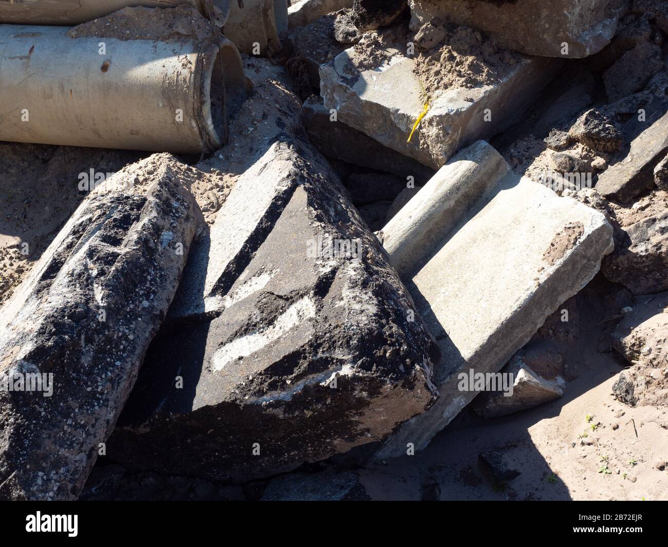 Concrete aggregate pile hi-res stock photography and images - Alamy