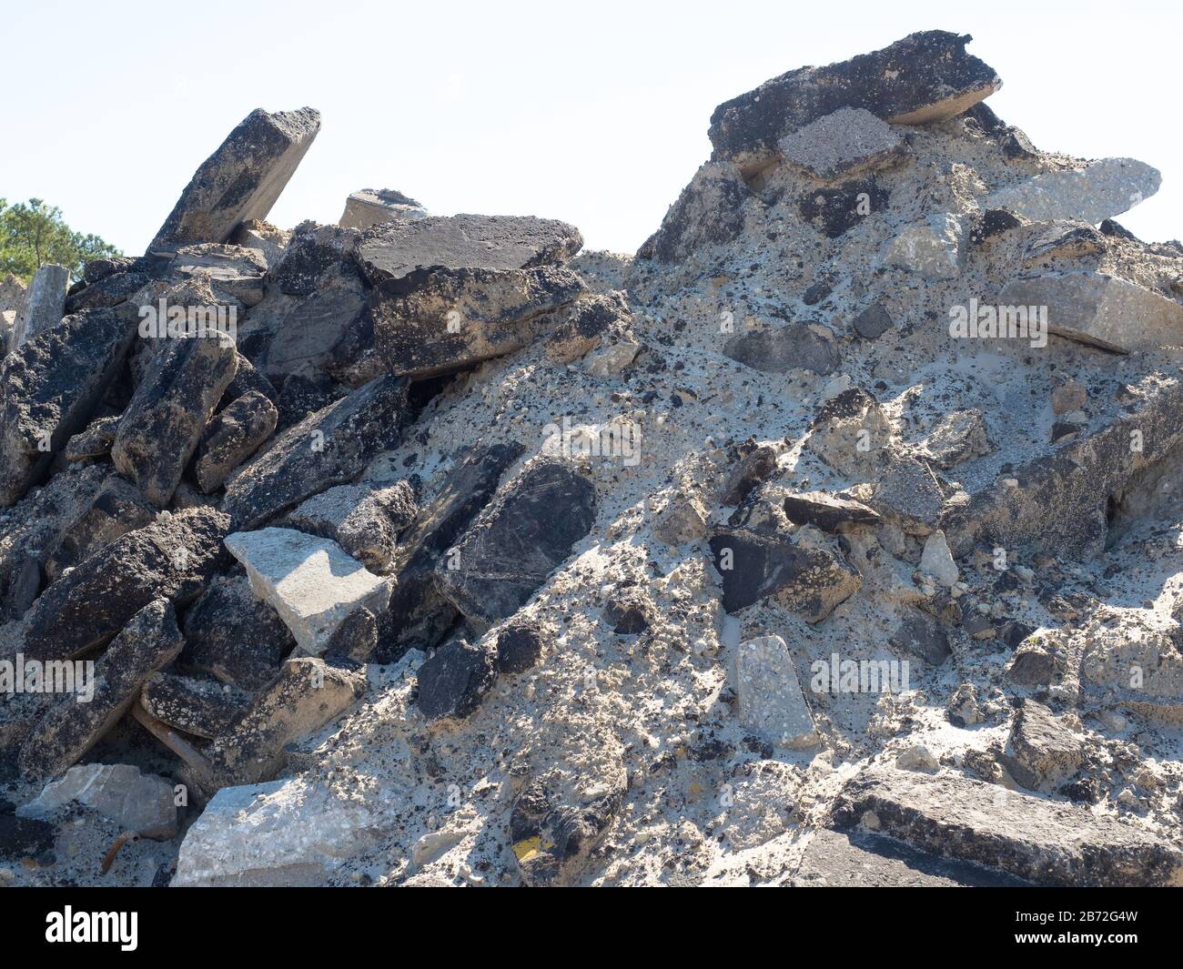 Rubble pavement hi-res stock photography and images - Alamy