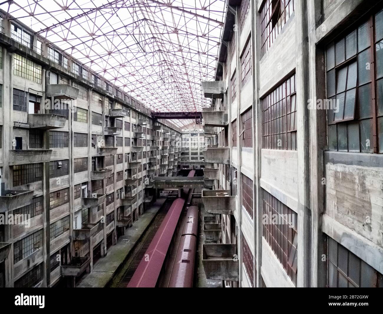 Terminal structure hi-res stock photography and images - Alamy